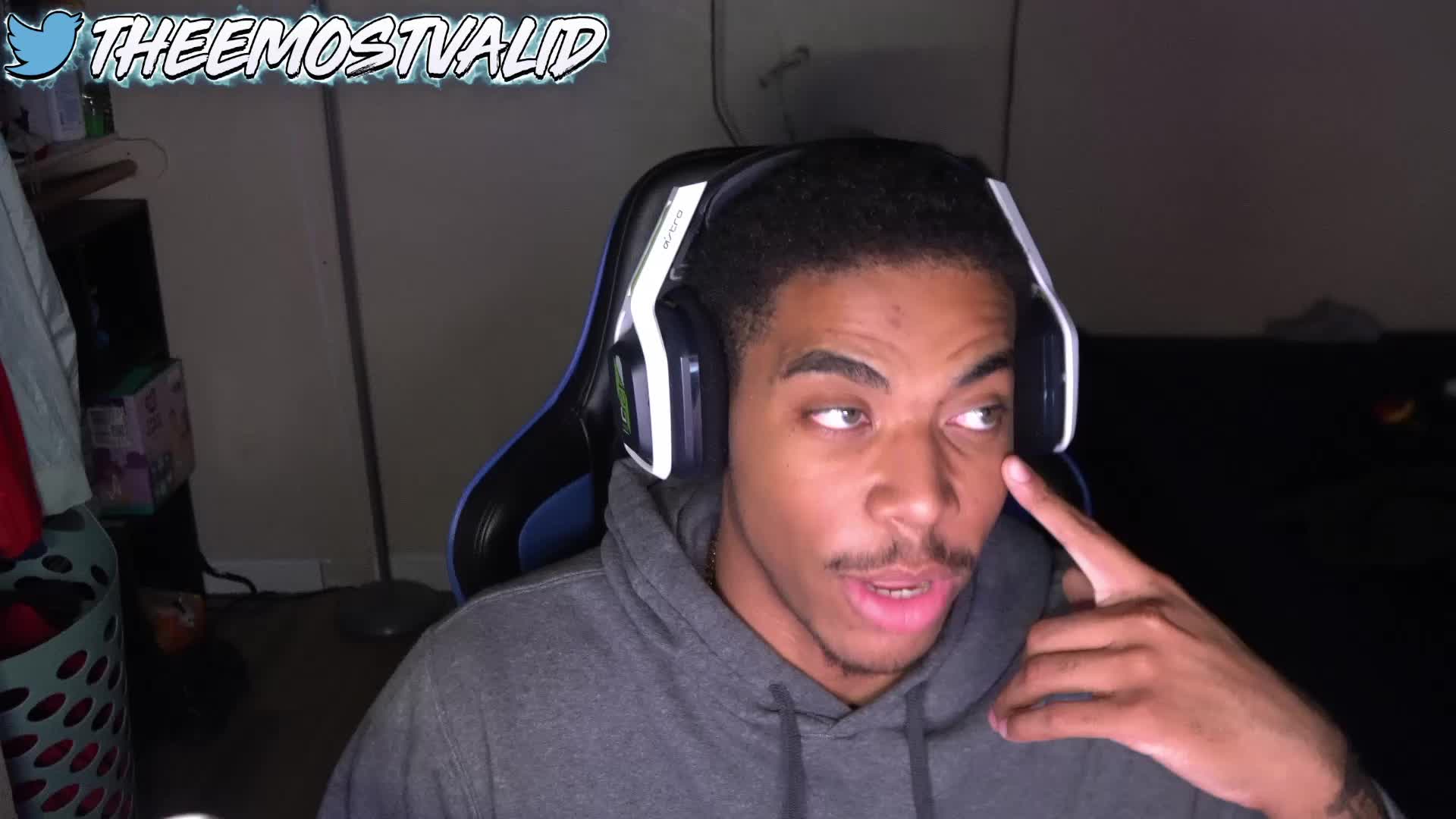 KickBot: Customizable Chat Bot for Kick