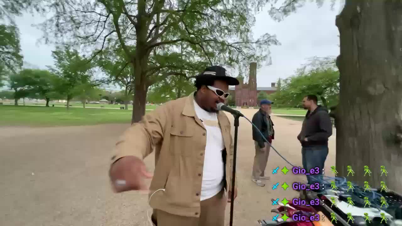 KickBot: Customizable Chat Bot for Kick