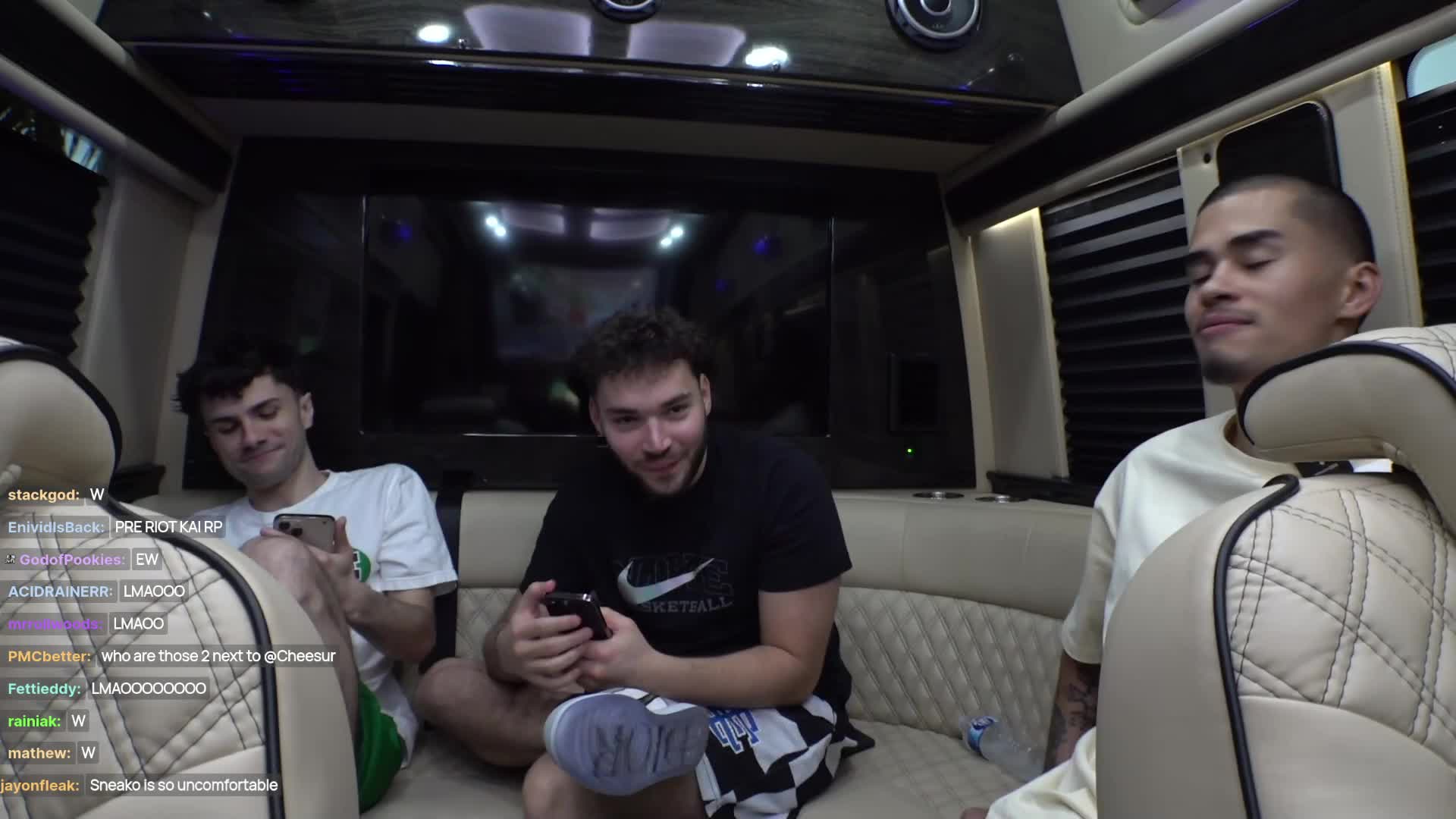 KickBot: Customizable Chat Bot for Kick