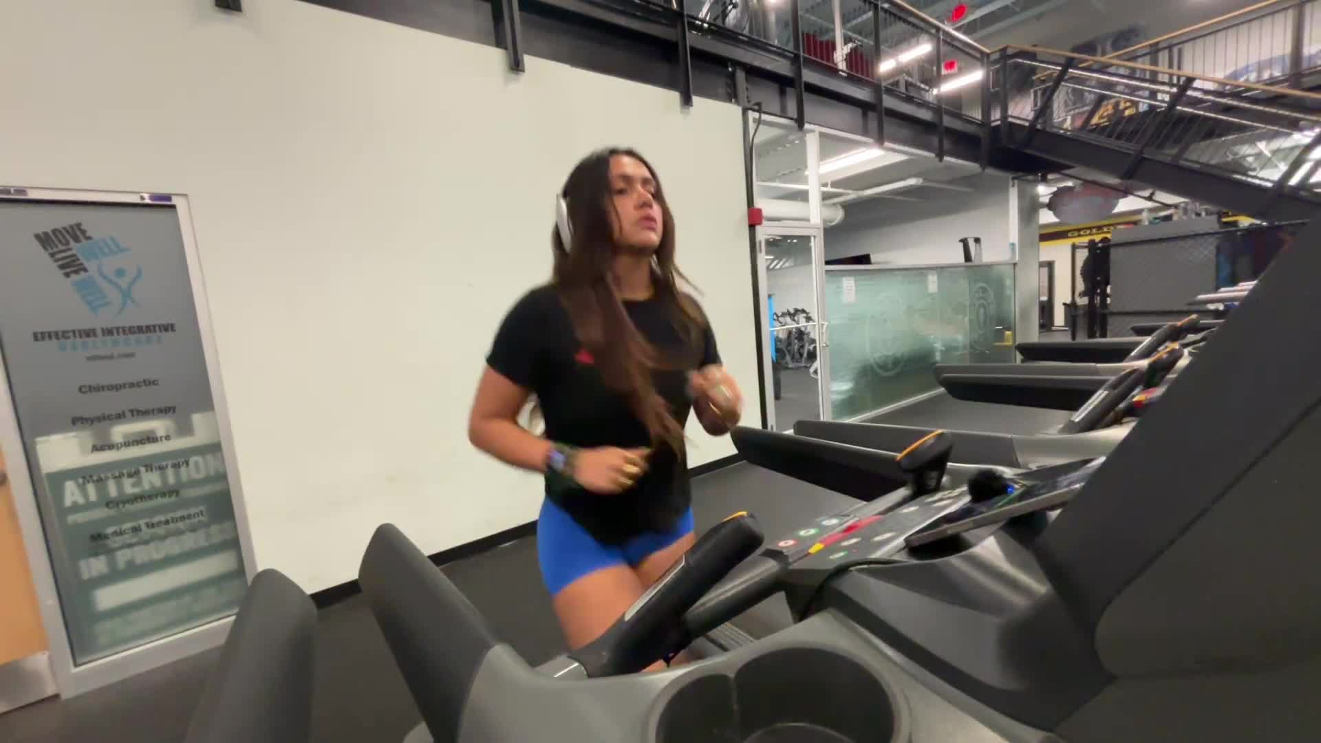 KickBot: Customizable Chat Bot for Kick